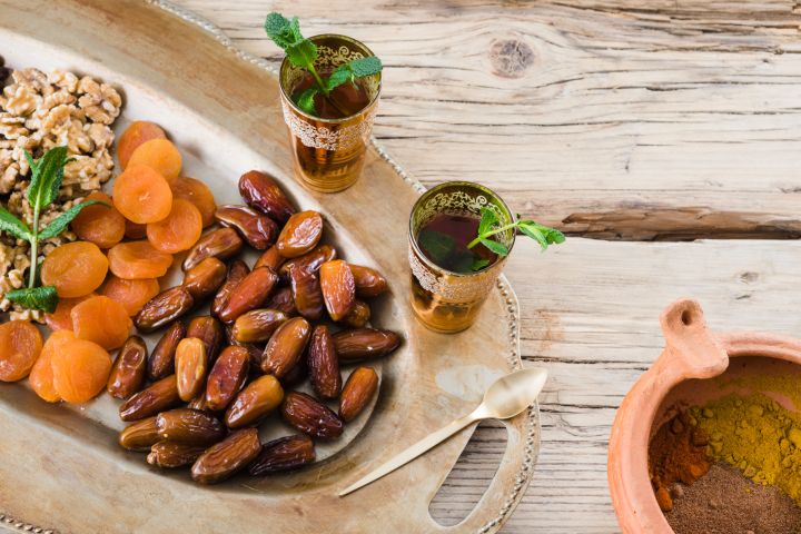 7 Best Dates for Daily Snacking in Saudi Arabia | Mazare Company ...